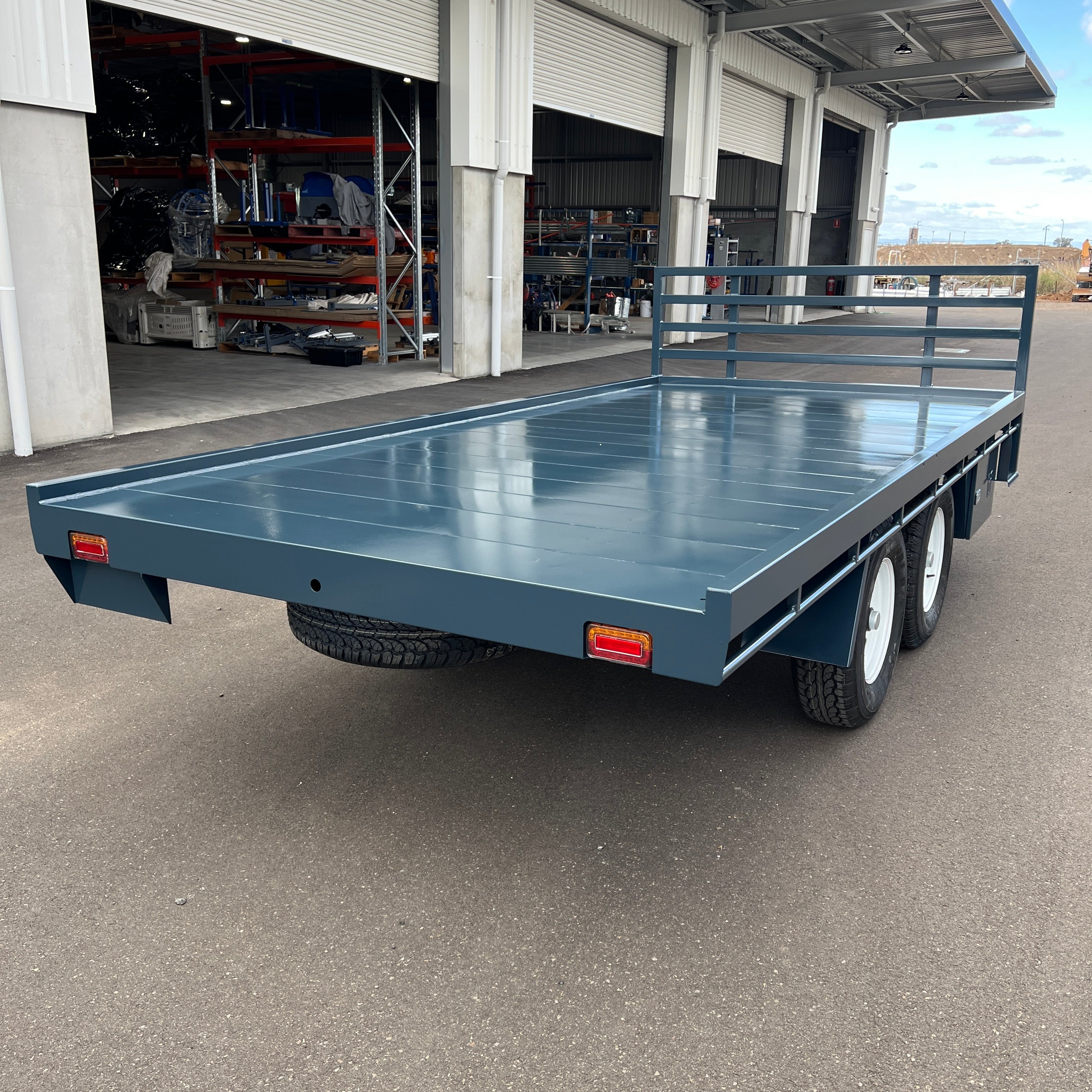 4m x 2m Flat Bed Trailer – Walters Fencing