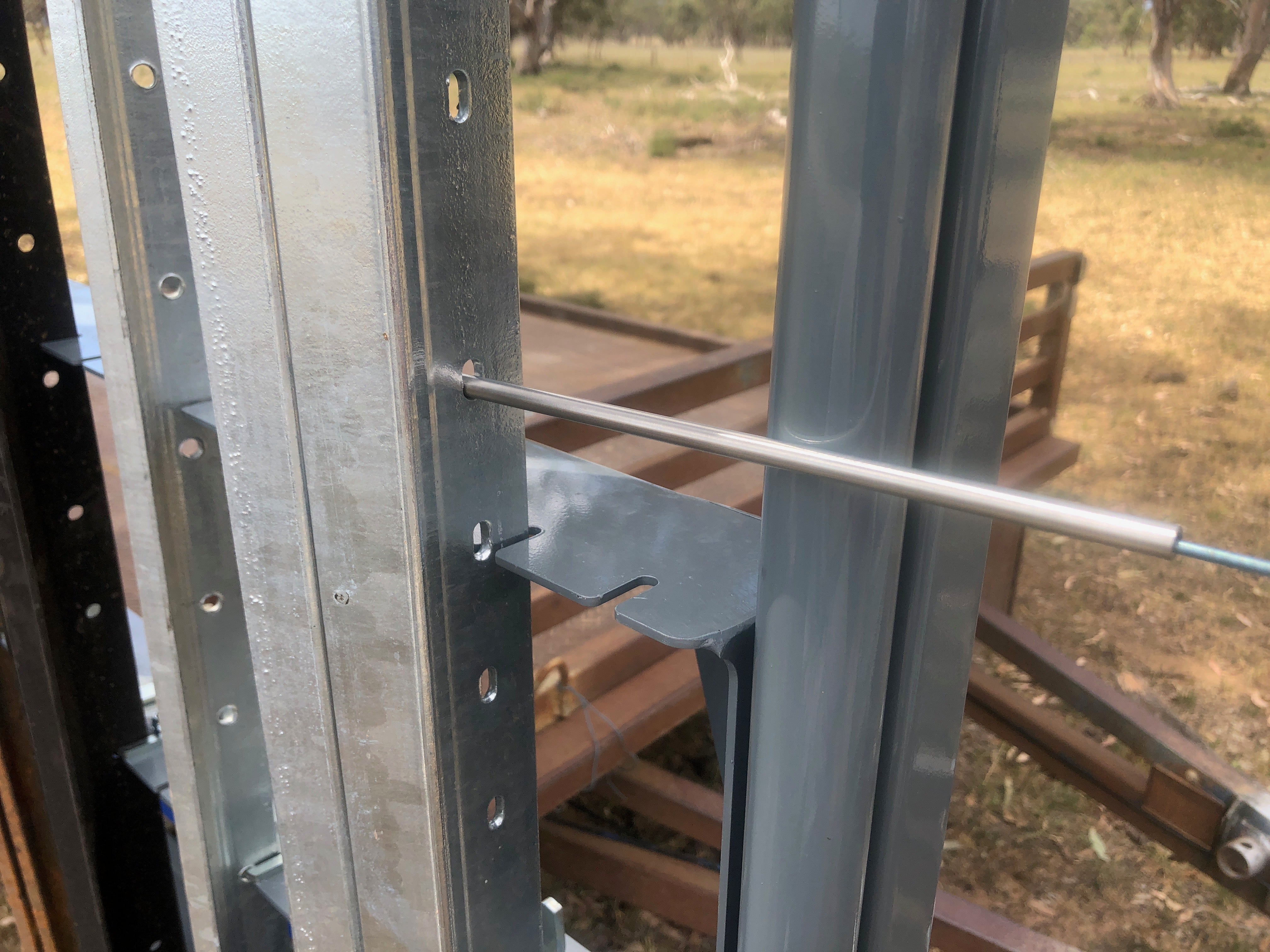 Wire Needle – Walters Fencing